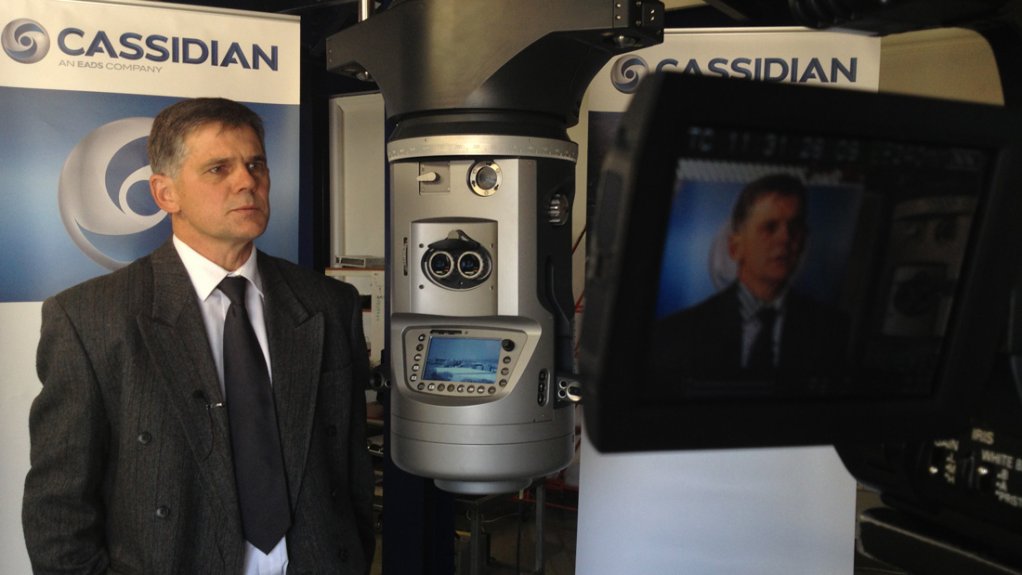 Cassidian Optronics shows off locally designed and built periscope