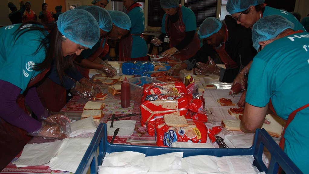 10 000 Sandwiches Donated for Mandela Day