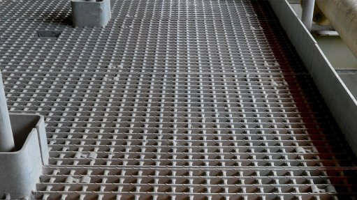 Mentis Engineered Non-Slip Floor Grating Gains Traction