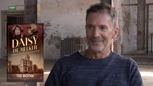 Daisy de Melker: Hiding Among Killers in the City of Gold – Ted Botha