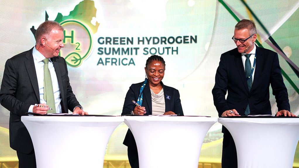 Sasol, Anglo American Platinum and BMW ink deal to test hydrogen cars in SA