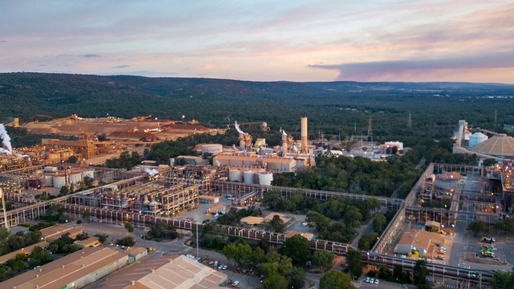 US aluminium maker Alcoa makes $2.2bn offer for Australia's Alumina