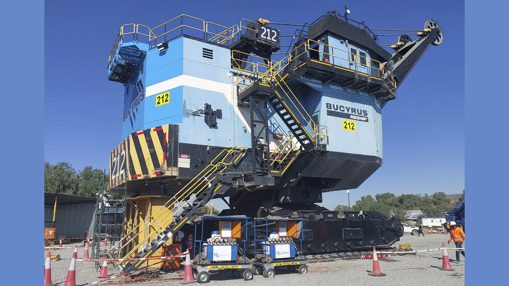 Electric shovels receive 50 000-hour service