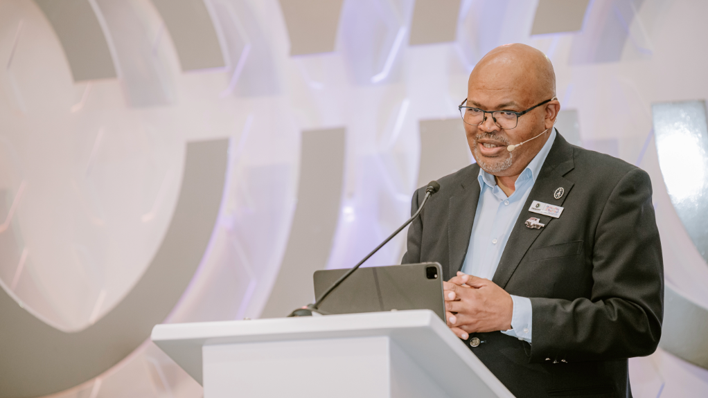 Government must look after current investors and not only seek new ones ...